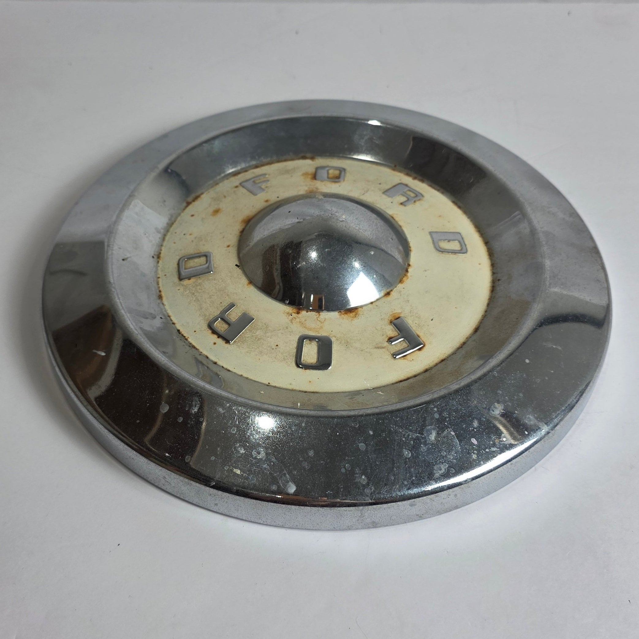 Vtg. Ford Hubcap – Bargeboard NOLA